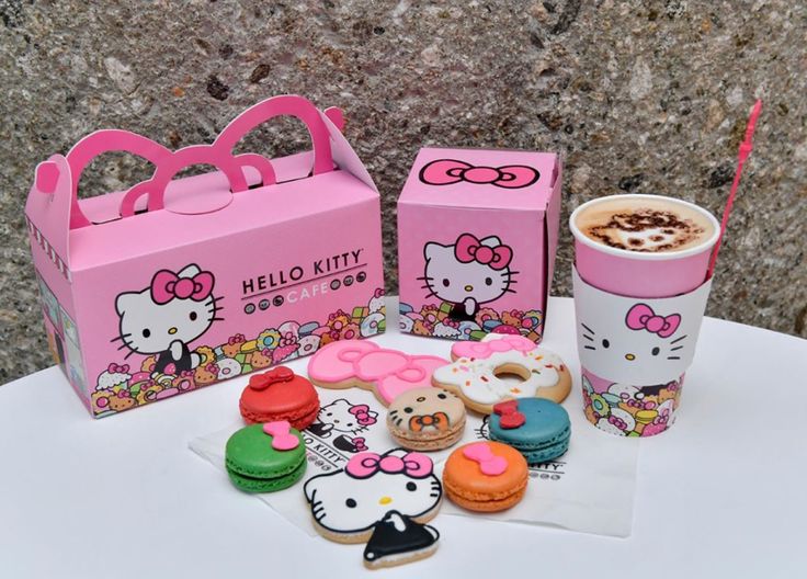 Hello Kitty café #sweets (*^ω^*) | BubaKids.com